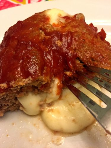 Easy Cheese Stuffed Meatloaf Recipe With Gooey Melted Cheese Inside ...