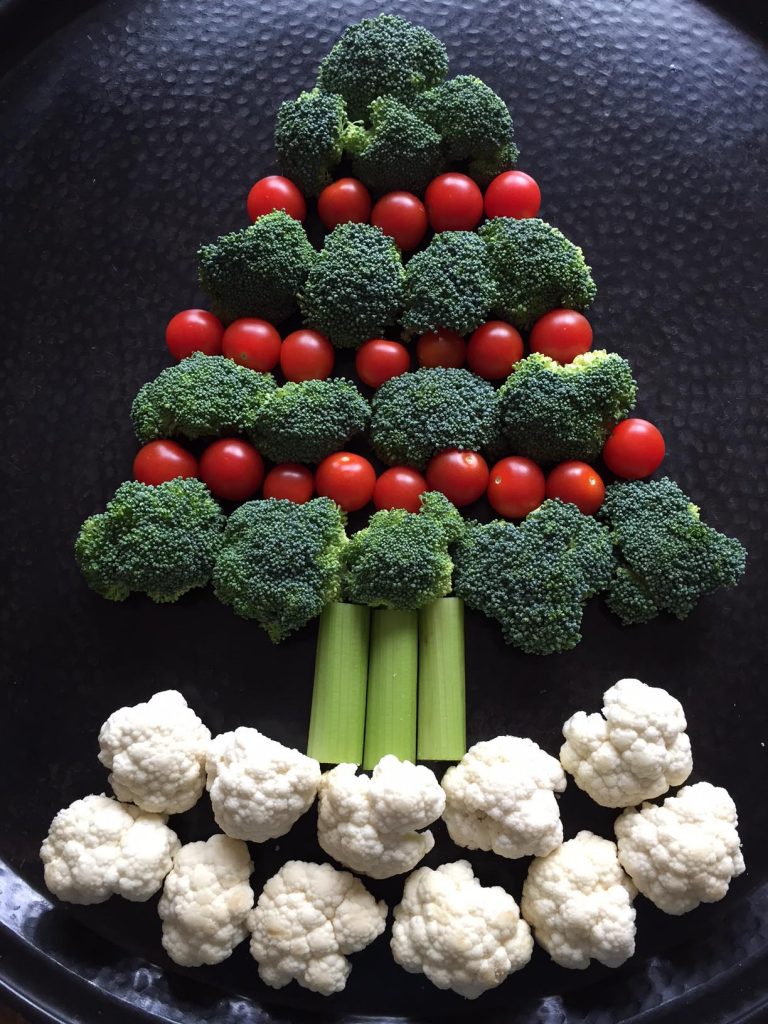 Christmas Tree Shaped Vegetable Platter Appetizer Tray – Melanie Cooks