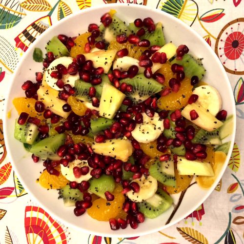 Pomegranate Winter Fruit Salad Recipe – Easy and Festive! – Melanie Cooks