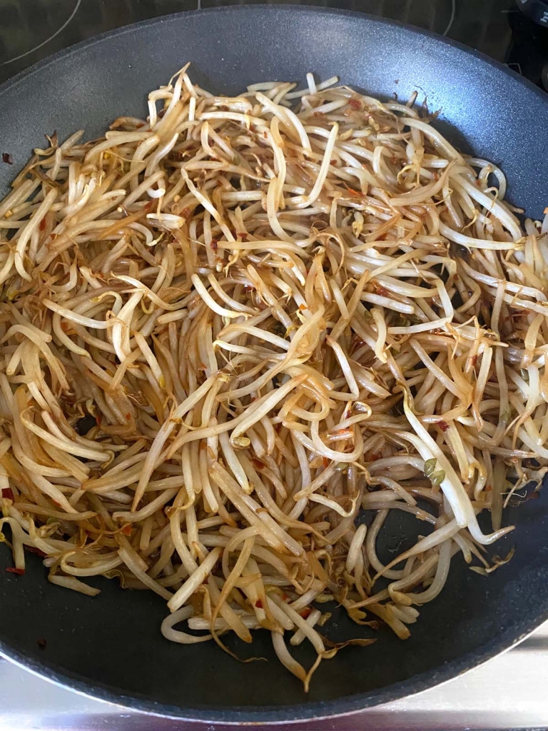 Sauteed Bean Sprouts Recipe – Melanie Cooks