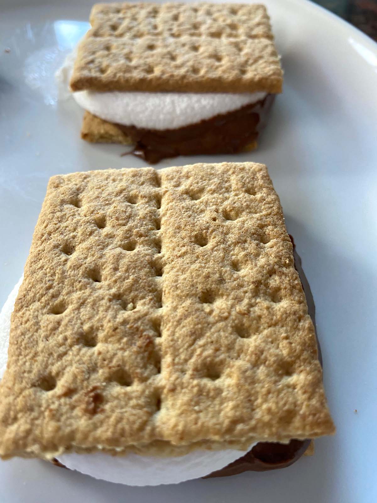 S’mores In The Microwave – Melanie Cooks