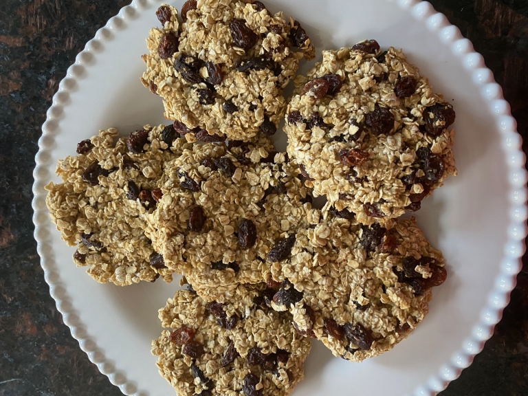 Applesauce Oatmeal Raisin Cookies – Melanie Cooks