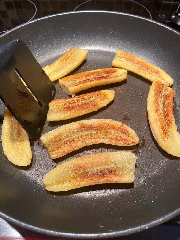 Fried Bananas – Melanie Cooks