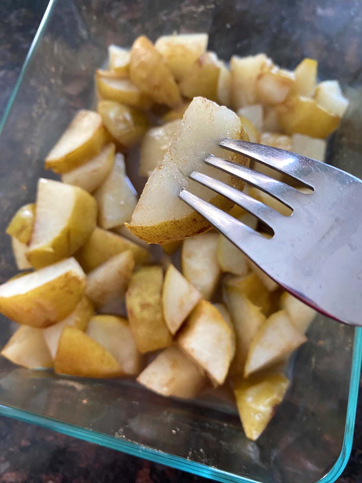 Microwave Pears – Melanie Cooks