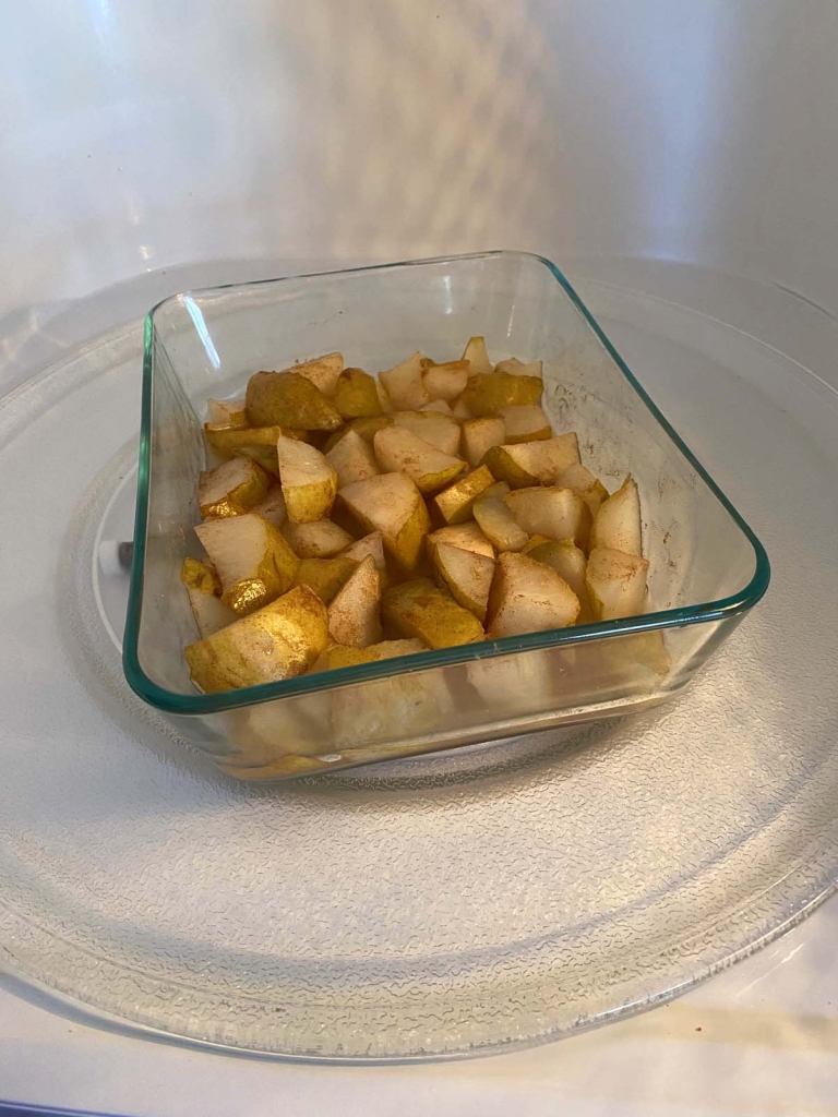 Microwave Pears – Melanie Cooks