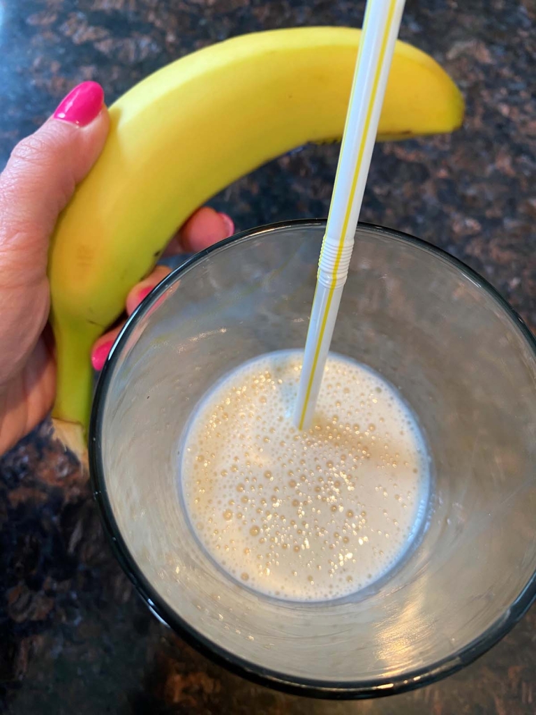 Banana Milkshake – Melanie Cooks