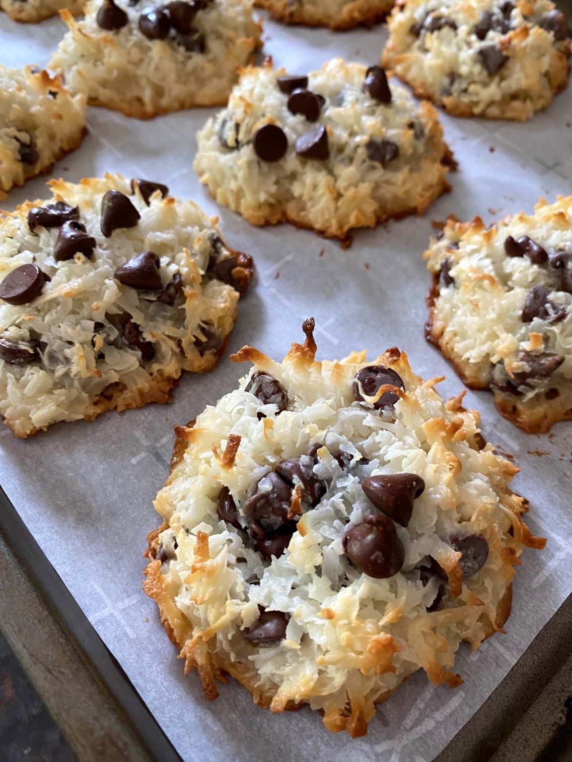 Coconut Chocolate Chip Macaroons – Melanie Cooks