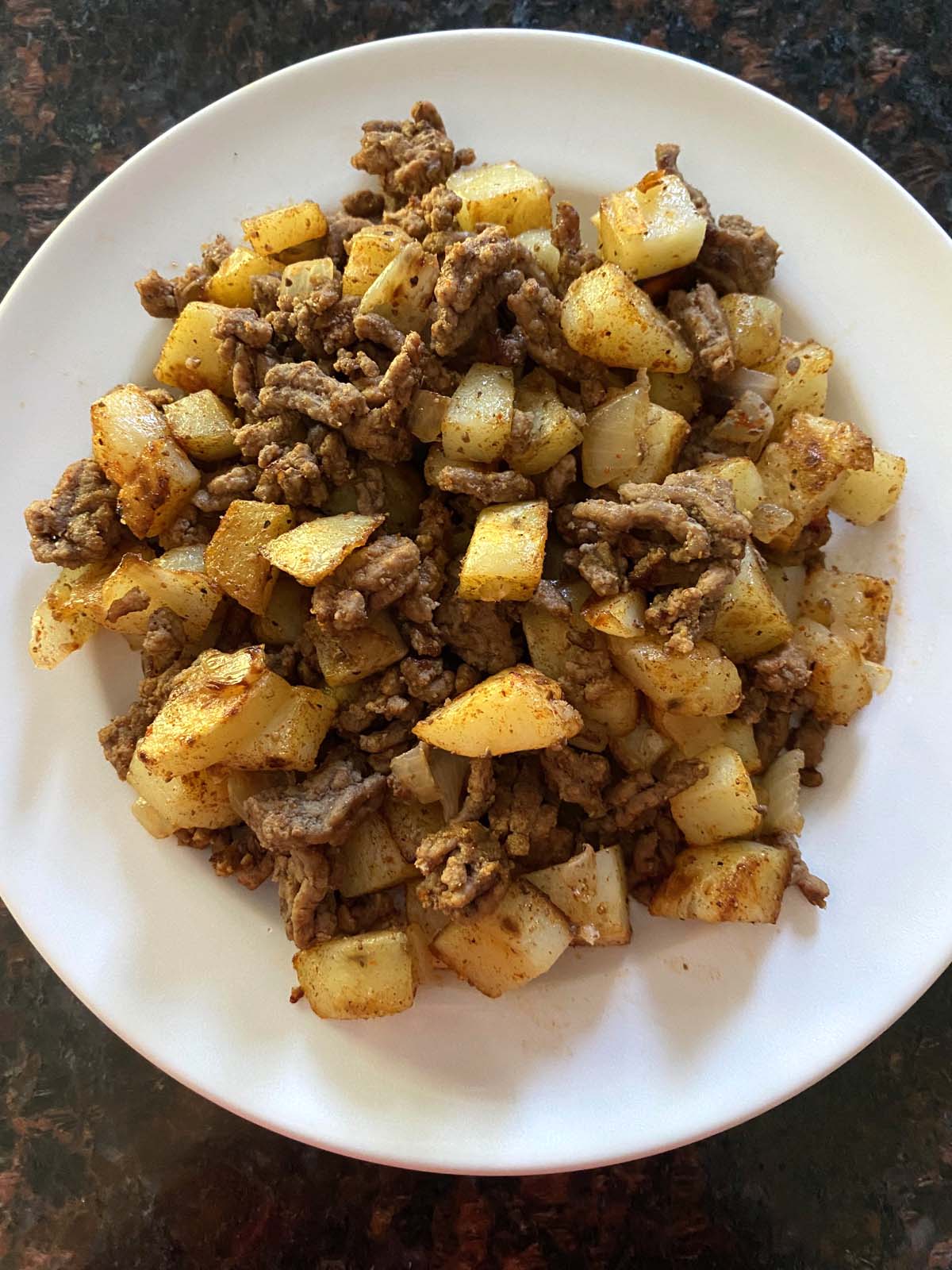 Ground Beef And Potatoes – Melanie Cooks