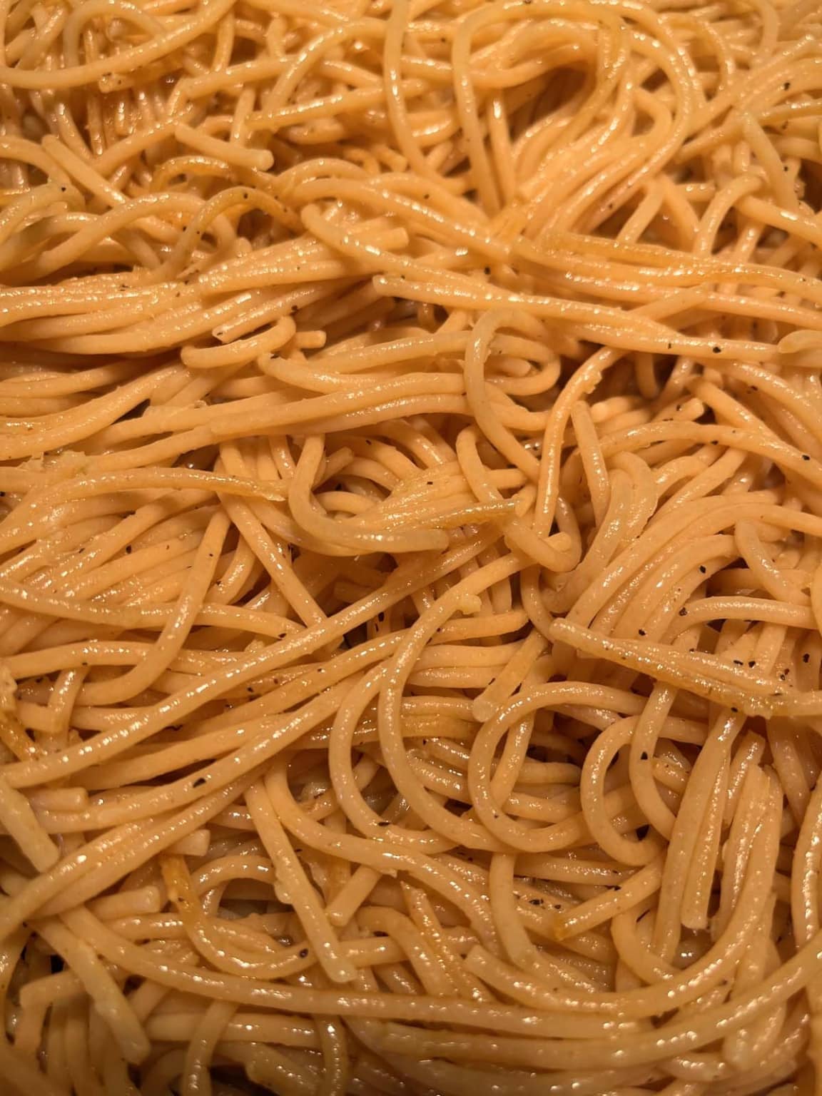 Whole Wheat Spaghetti With Garlic And Olive Oil – Melanie Cooks