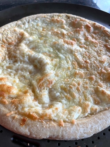 Cheesy Garlic Pizza Recipe – Easy 15 Minute Dinner – Quick & Crispy ...