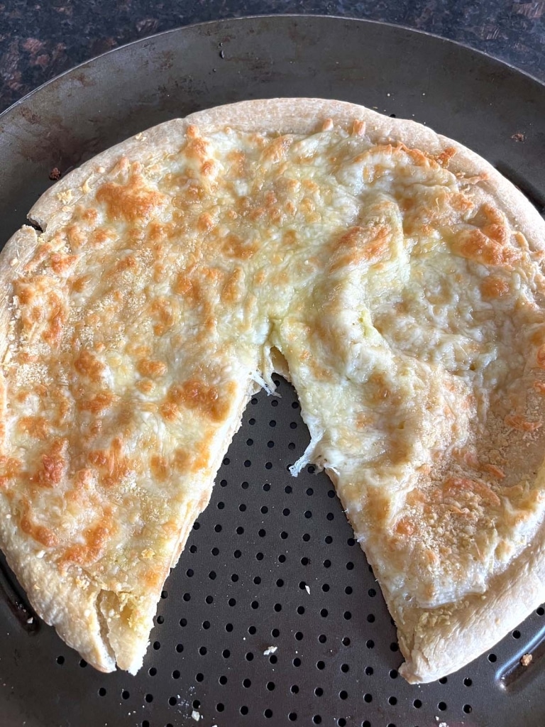 Cheesy Garlic Pizza Recipe – Easy 15 Minute Dinner – Quick & Crispy ...