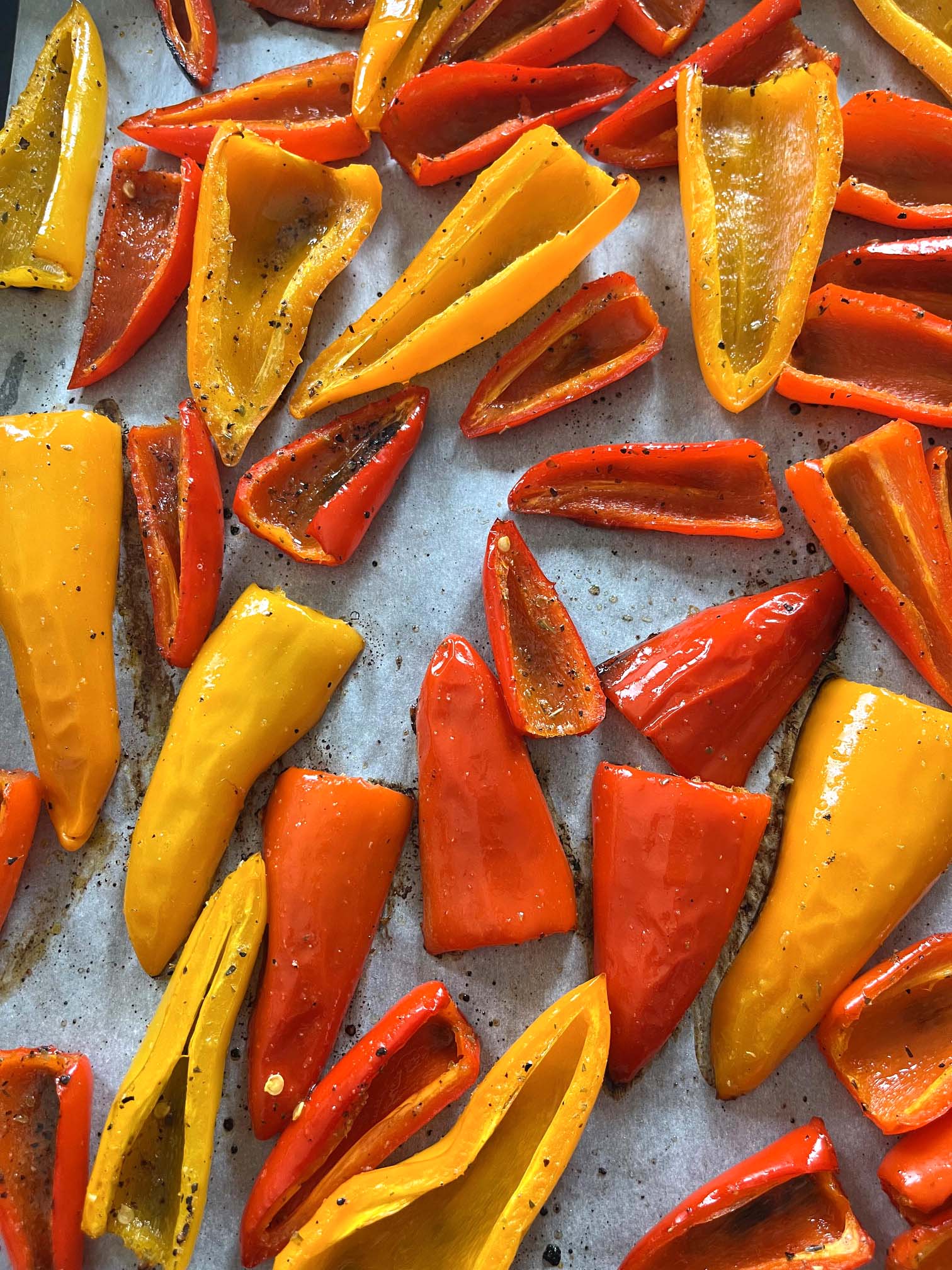 Roasted Sweet Mini Bell Peppers Recipe – Easy & Healthy! – Melanie Cooks