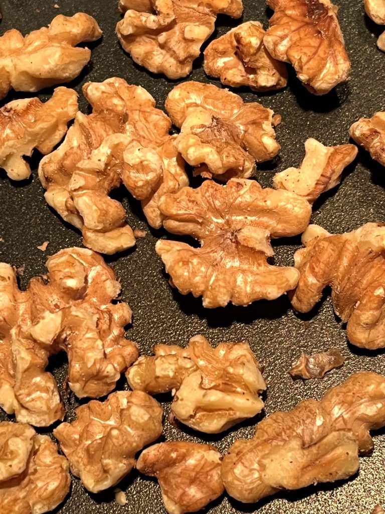 Easy Toasted Walnuts Recipe (Crunchy in 8 Minutes!) – Melanie Cooks