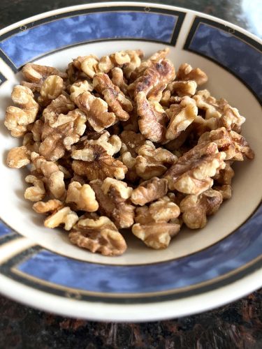 Easy Toasted Walnuts Recipe (Crunchy in 8 Minutes!) – Melanie Cooks