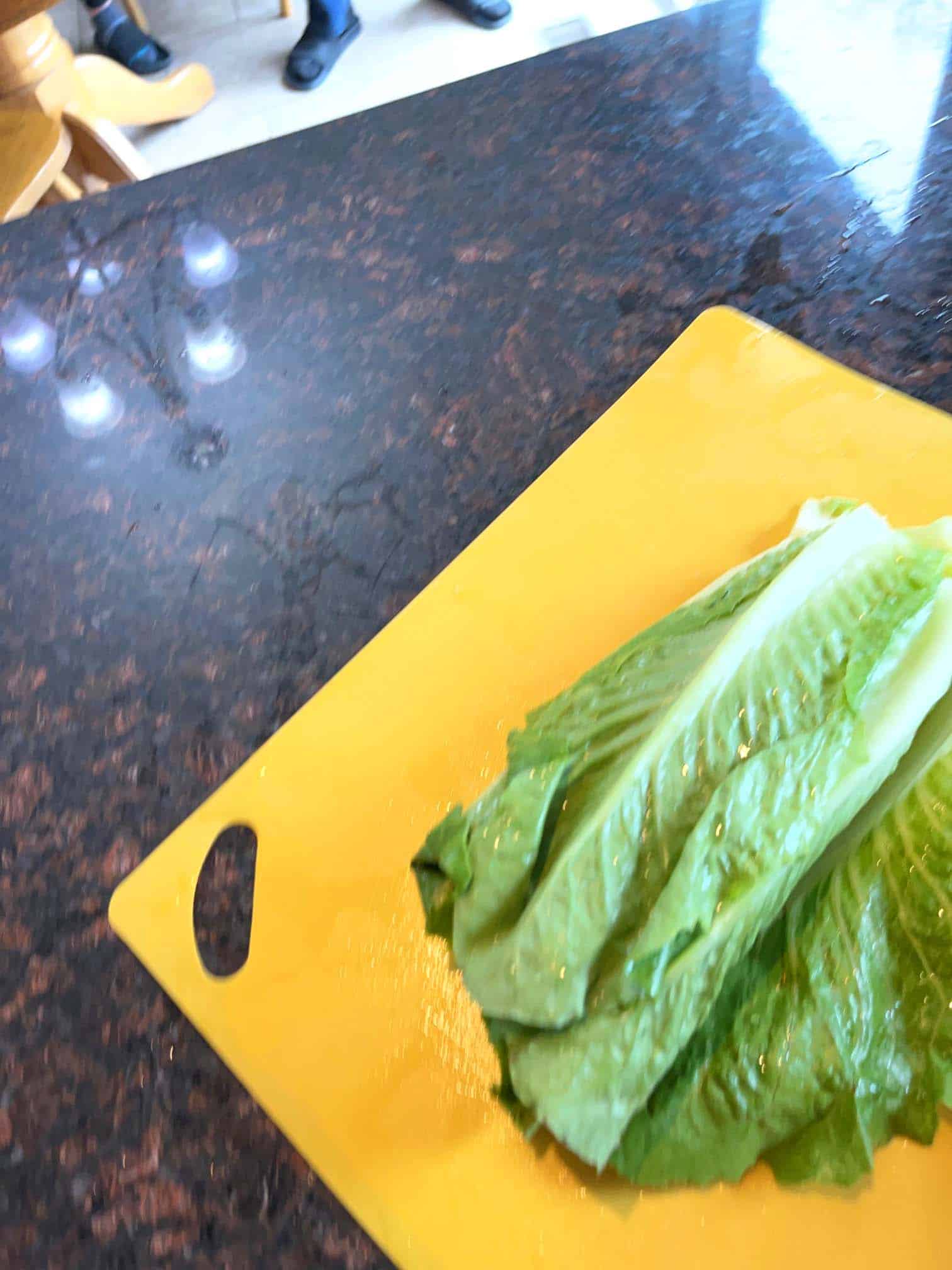 How to Properly Wash and Cut Romaine Lettuce – Melanie Cooks