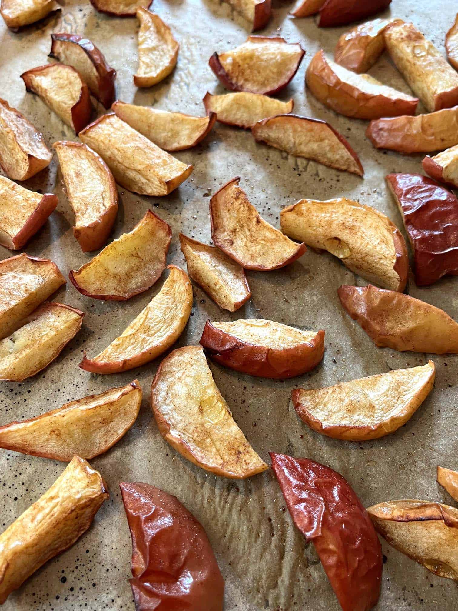 Healthy Oven Roasted Apples Recipe – No Added Sugar, Naturally Sweet ...