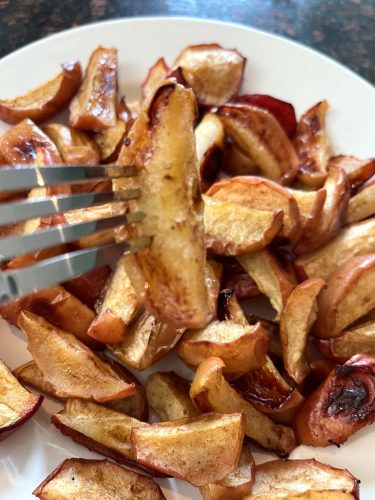 Healthy Oven Roasted Apples Recipe – No Added Sugar, Naturally Sweet ...