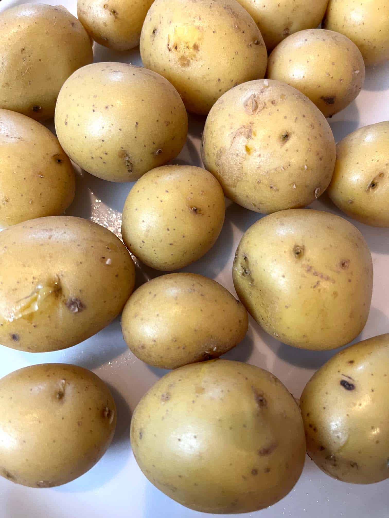 Boiled Small Baby Potatoes Recipe – Easy And Simple – Melanie Cooks