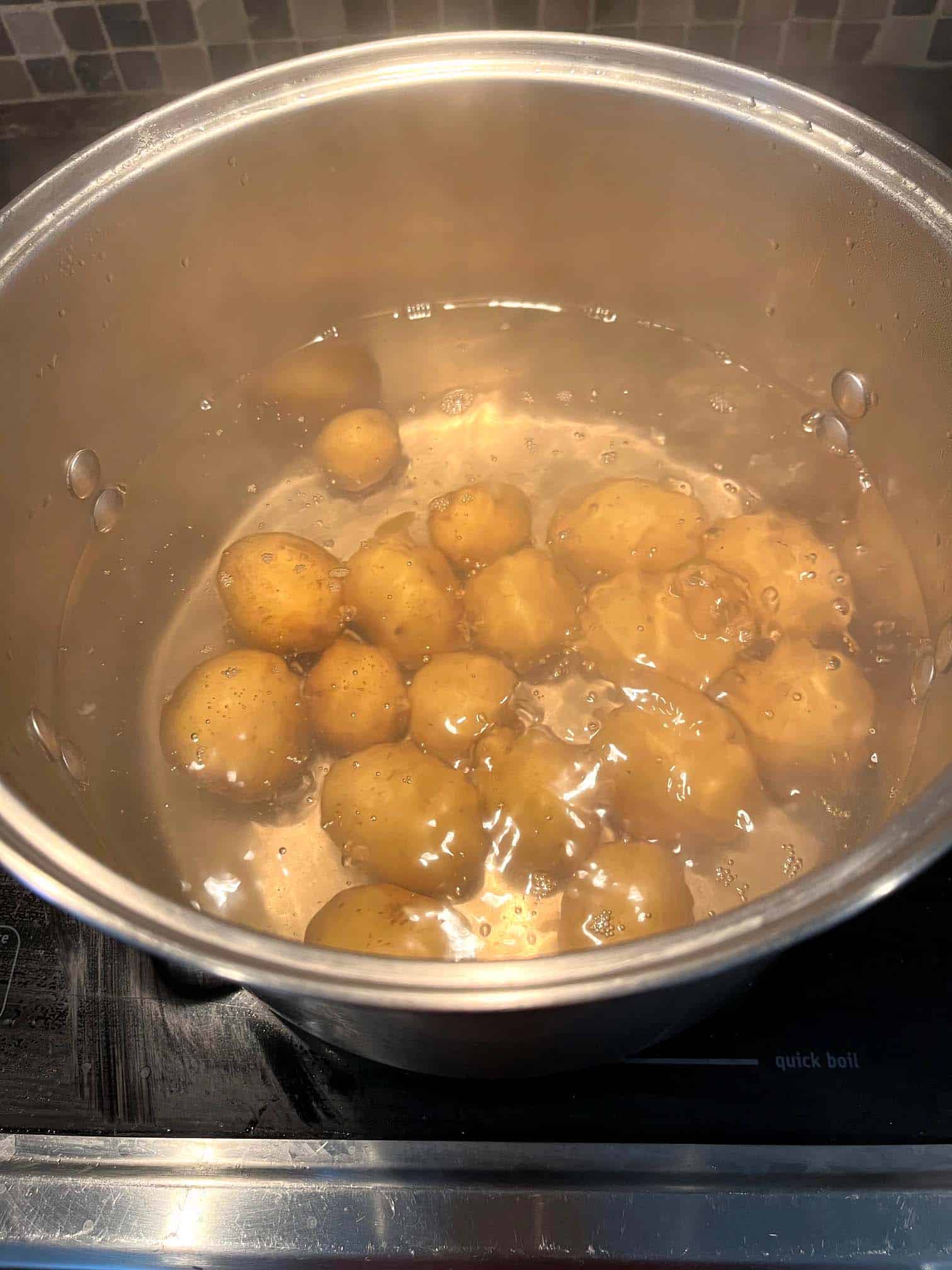 Boiled Small Baby Potatoes Recipe – Easy And Simple – Melanie Cooks