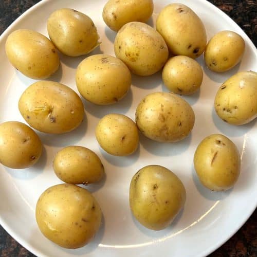 Boiled Small Baby Potatoes Recipe – Easy And Simple – Melanie Cooks