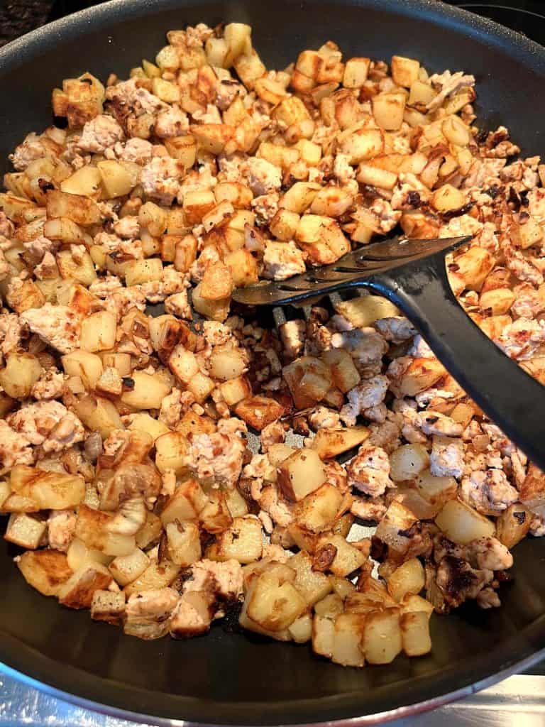 Easy Ground Turkey And Potatoes Skillet Recipe – One Pan Dinner ...