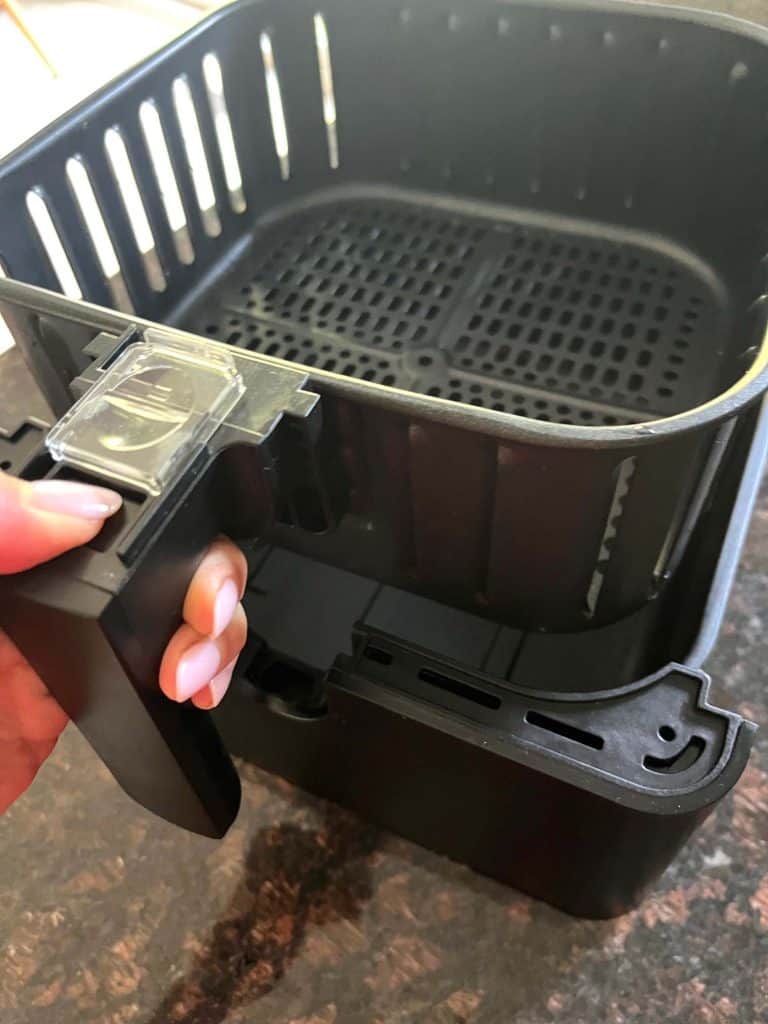 How to Clean An Air Fryer Basket: Easy and Effective Method – Melanie Cooks