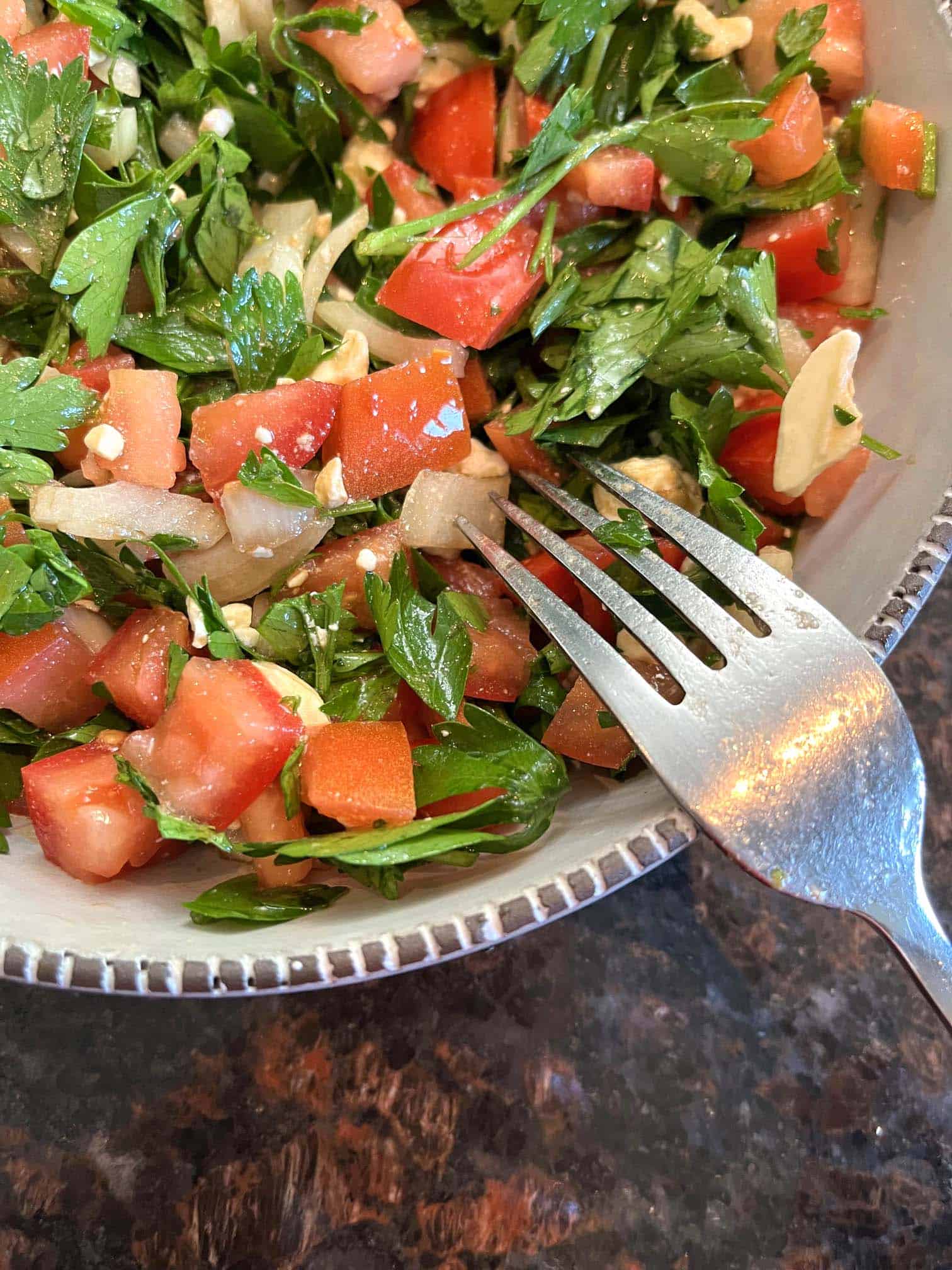 Fresh Parsley Salad Recipe With Tomatoes And Feta – Melanie Cooks