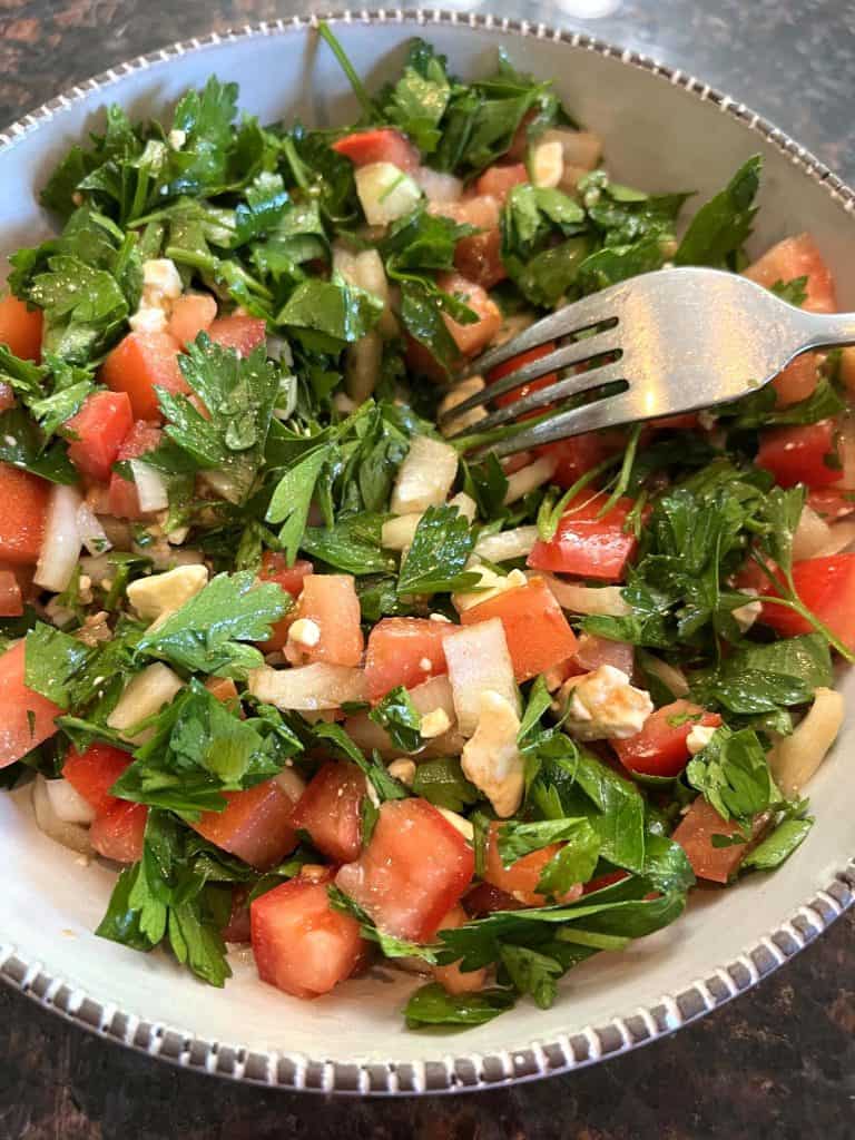 Fresh Parsley Salad Recipe With Tomatoes And Feta – Melanie Cooks