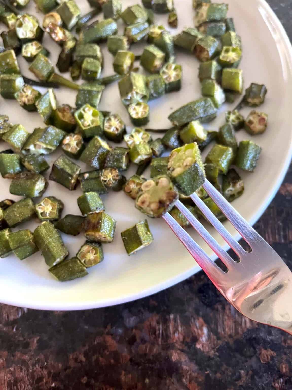 Oven Roasted Okra Recipe – Crispy, Not Slimy! – Melanie Cooks