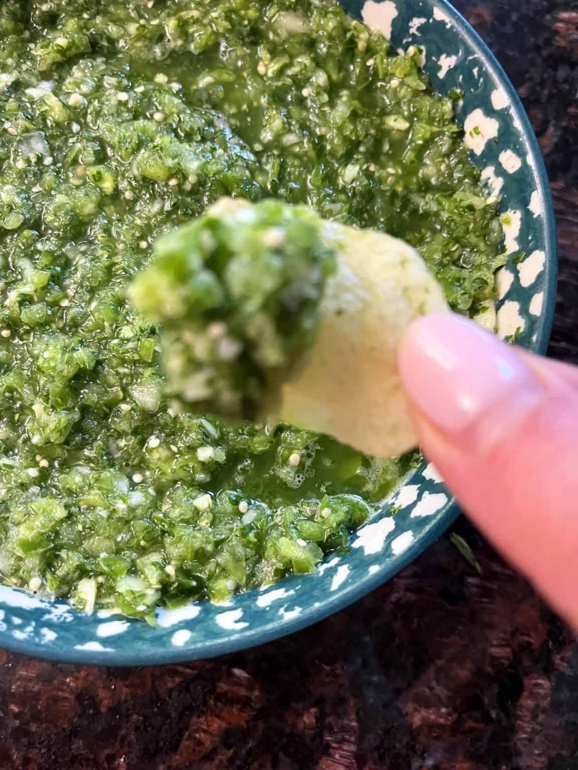 Raw Tomatillo Salsa Verde – Easy, No-Cook & Authentic Mexican Recipe ...