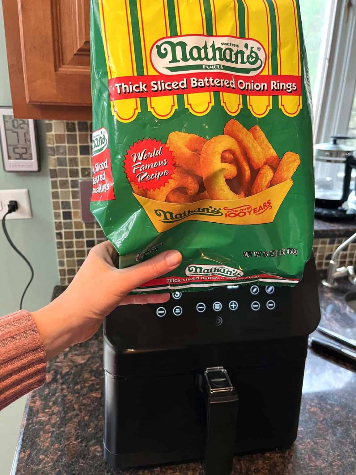 Nathan’s Thick Sliced Battered Onion Rings In Air Fryer – So Crispy ...