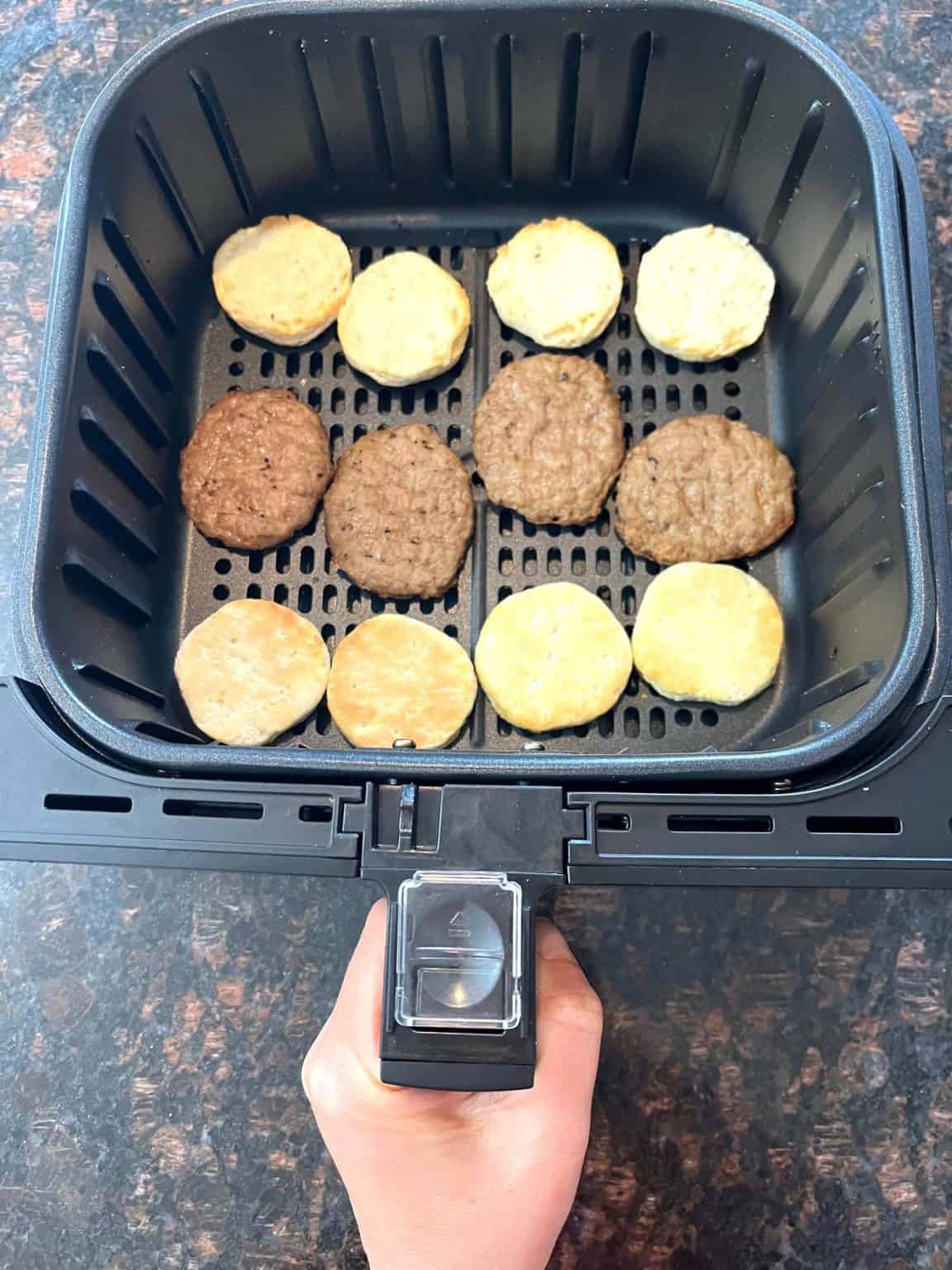Jimmy Dean Biscuit Sausage Sandwiches In Air Fryer: Easy Crispy ...
