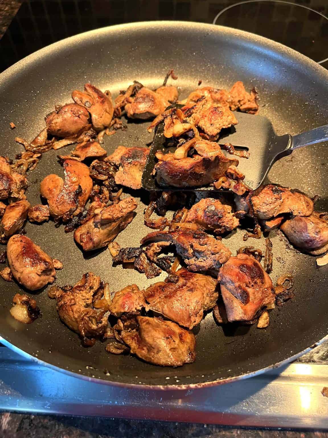 Easy Pan Fried Chicken Liver and Onions – 15 Minute Recipe – Melanie Cooks