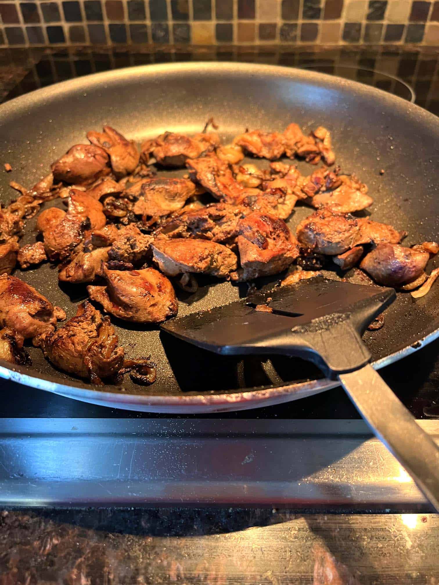 Easy Pan Fried Chicken Liver and Onions – 15 Minute Recipe – Melanie Cooks