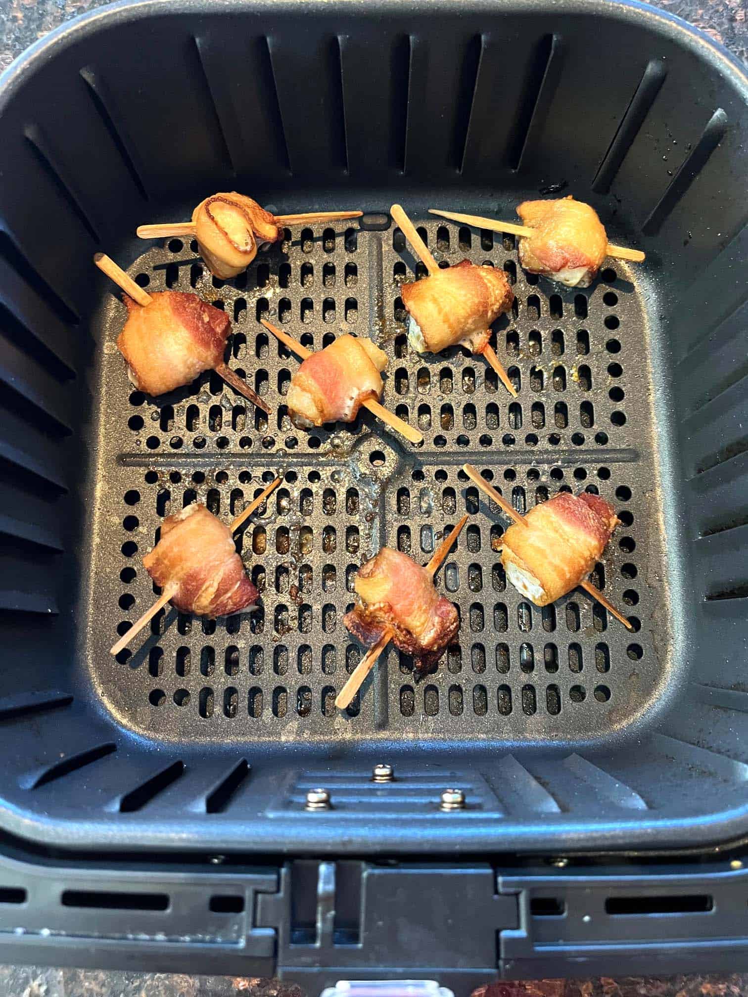 Air Fryer Frozen Bacon Wrapped Scallops: Crispy & Delicious! – Melanie Cooks