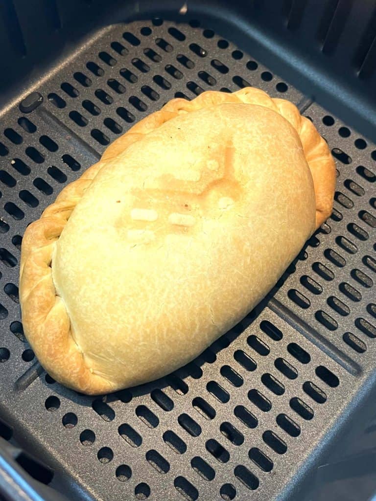 Air Fryer Frozen Pasty – Best Way To Cook Pasties – Crispy & Delicious ...