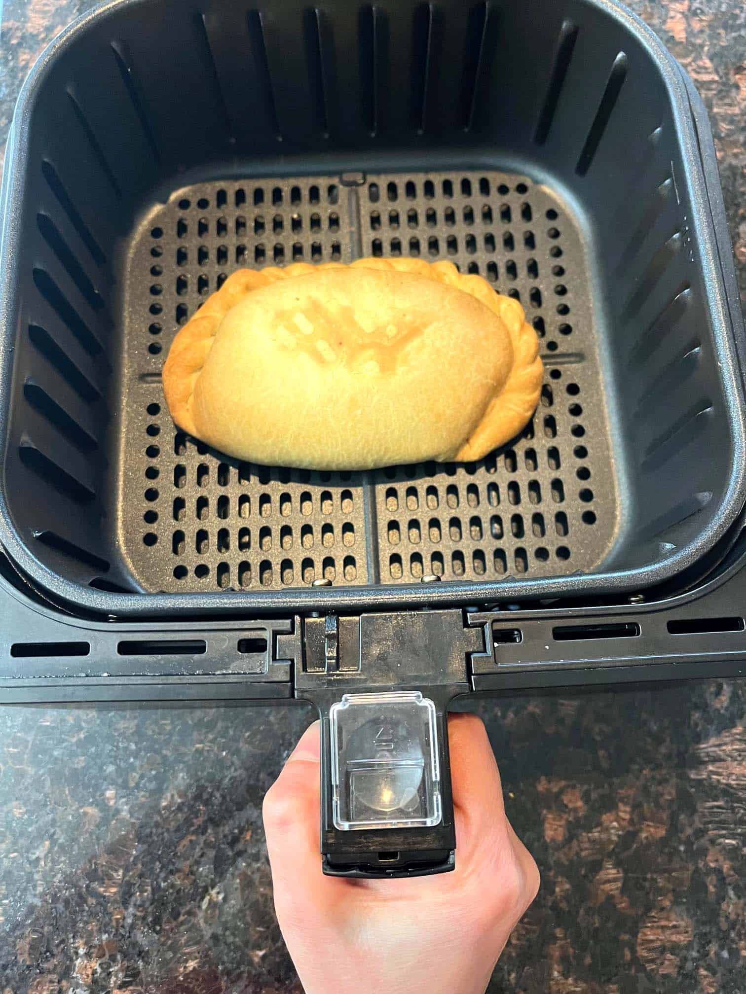 Air Fryer Frozen Pasty – Best Way To Cook Pasties – Crispy & Delicious ...