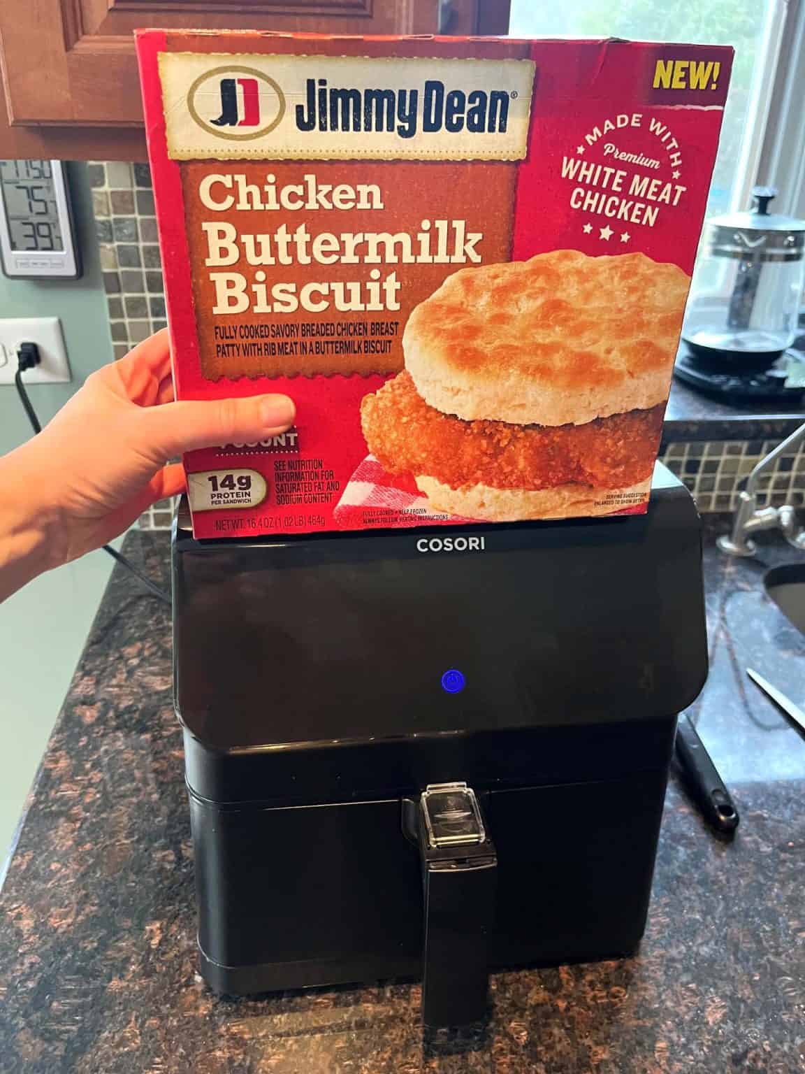 Jimmy Dean Chicken Biscuit In The Air Fryer – Quick & Crispy! – Melanie ...