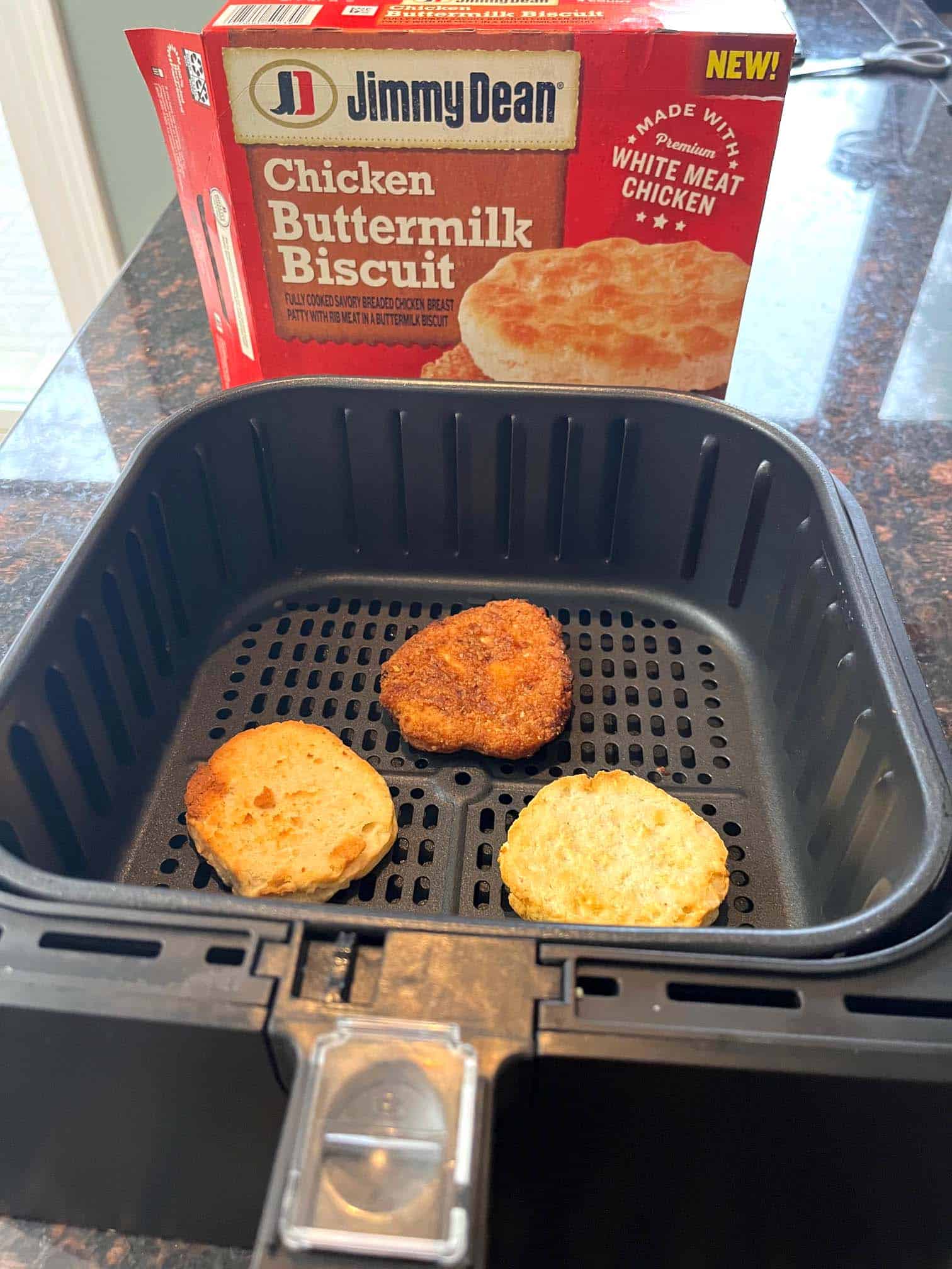 Jimmy Dean Chicken Biscuit In The Air Fryer – Quick & Crispy! – Melanie ...