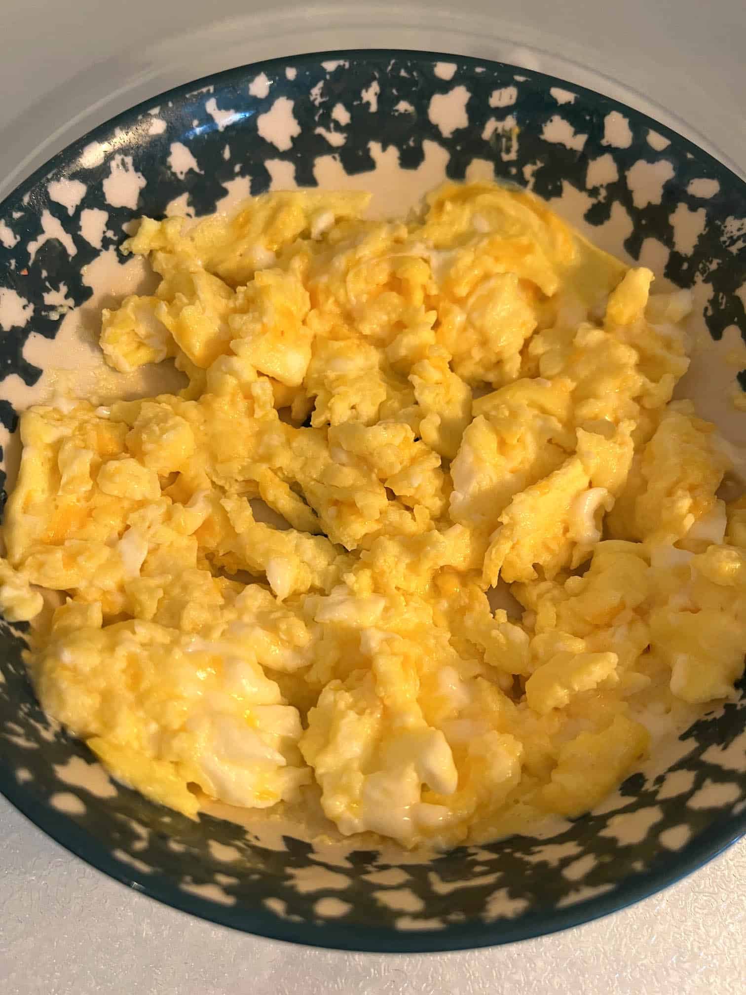 Microwave Scrambled Eggs Recipe – Quick & Fluffy! – Melanie Cooks